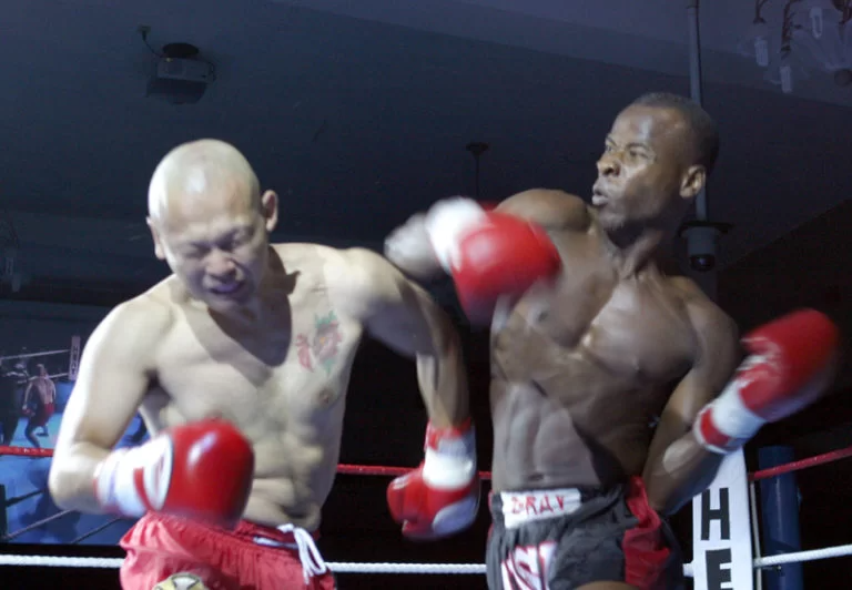 THE FUNDAMENTAL TYPES OF BOXING PUNCHES – Fortis